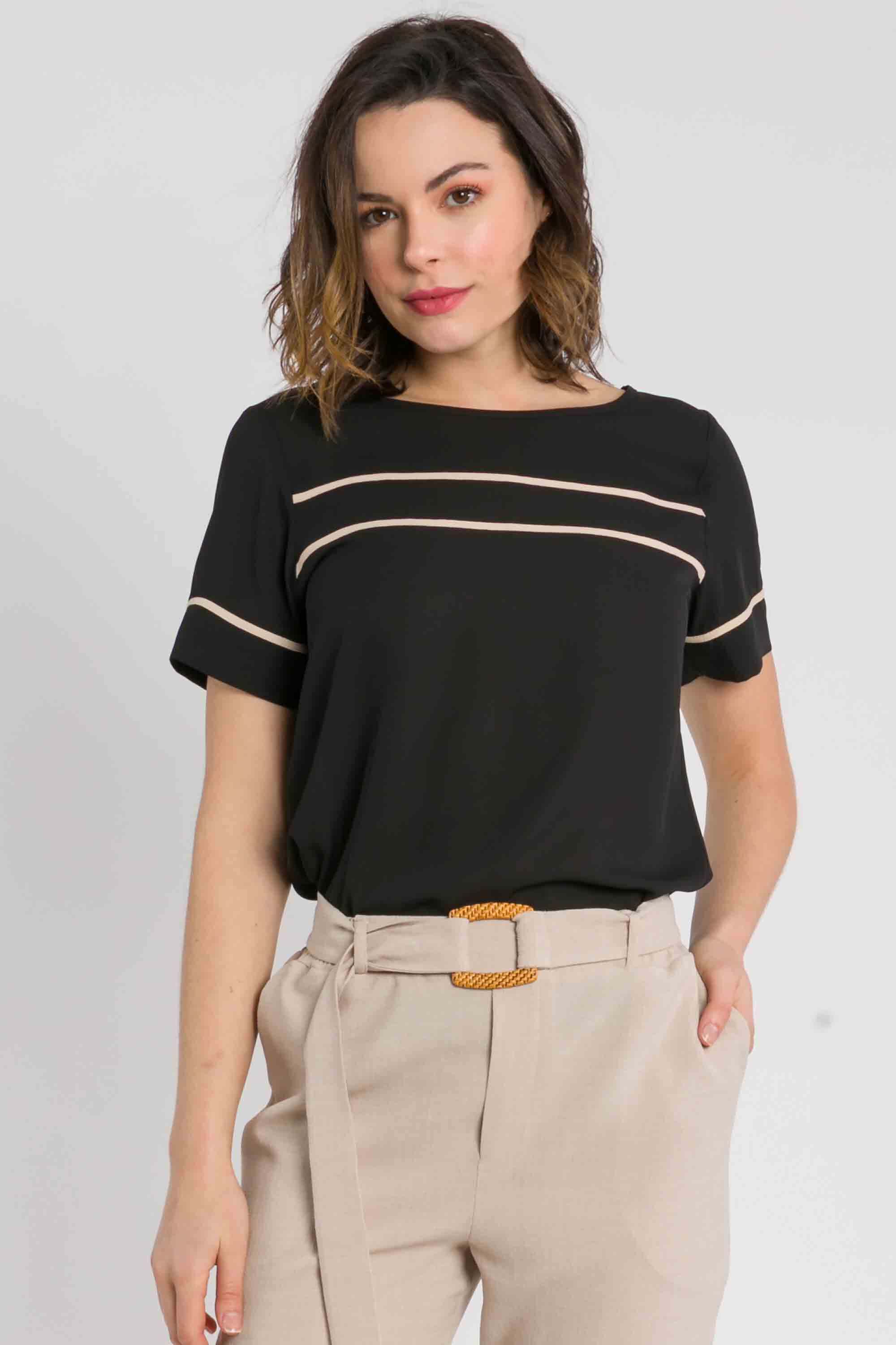 Blusa social feminina de tecido fino manga curta preta PKS